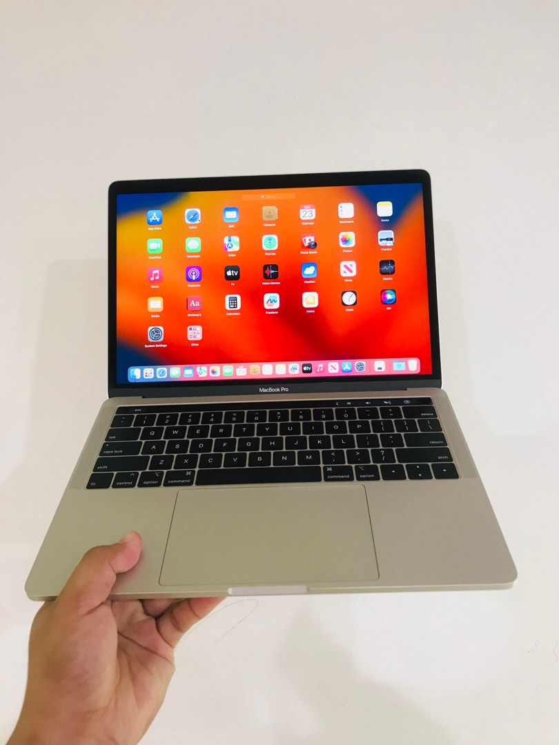 Macbook Pro (13-Inch, 2019, Four Thunderbolt 3 Ports) 16 GB RAM 512 SSD ...