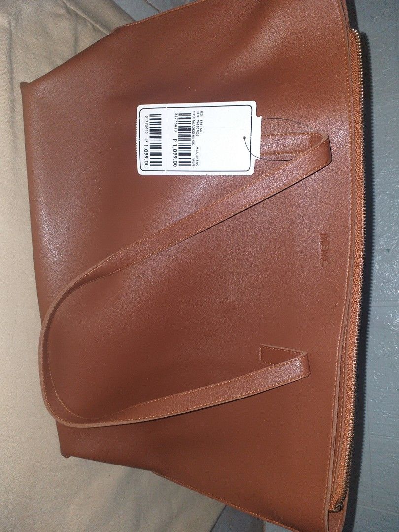 MEMO Carry-All Bag, Women's Fashion, Bags & Wallets, Shoulder Bags on ...