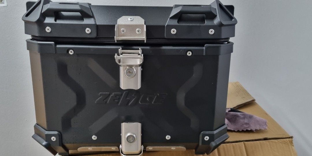 Metal motor box 35L, Motorcycles, Motorcycle Accessories on Carousell