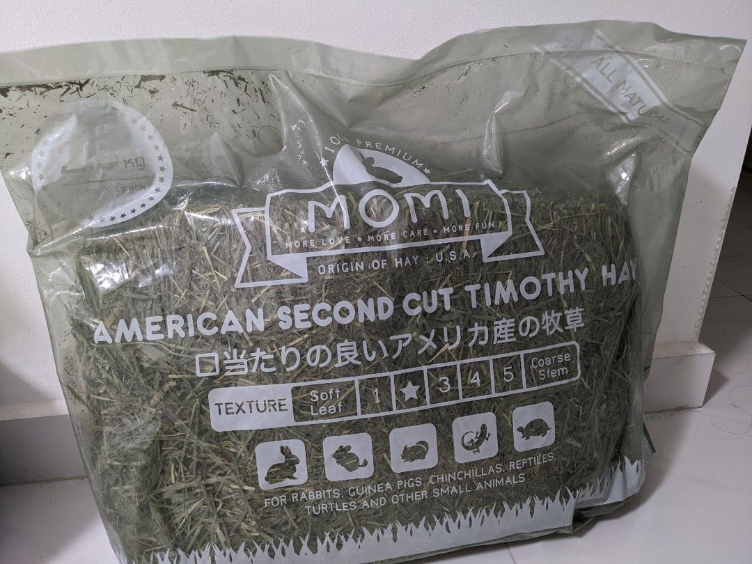 Momi Second Cut Timothy, Pet Supplies, Pet Food on Carousell