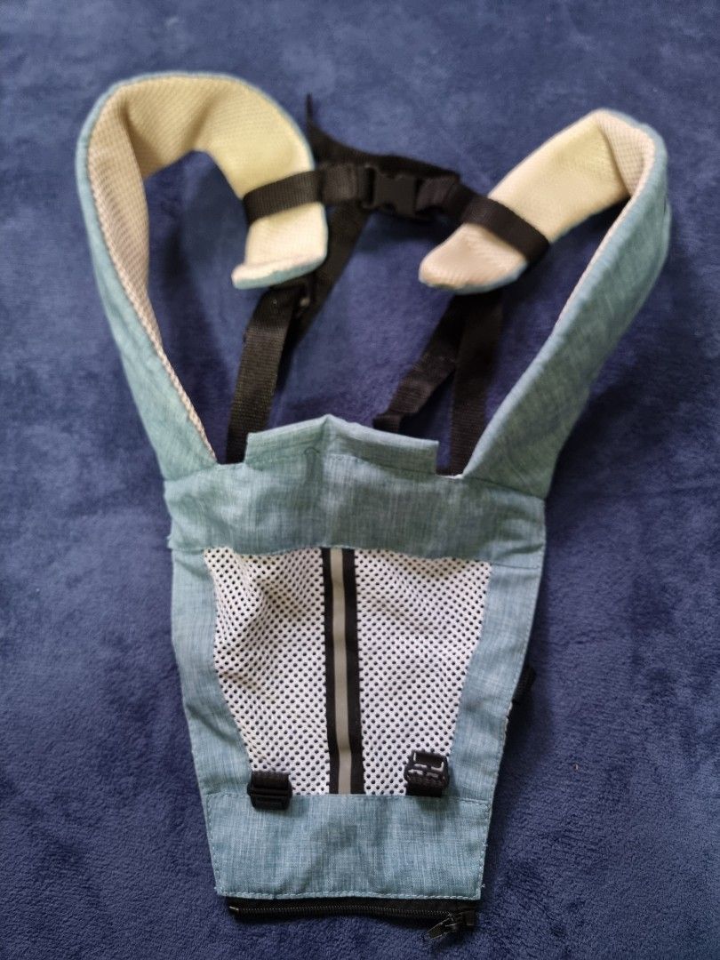 Mu Mu Gong Zhu Baby Carrier, Babies & Kids, Going Out, Carriers ...