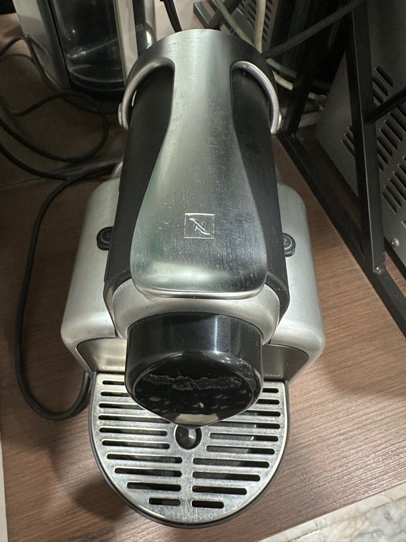 Nespresso Essenza Automatic, TV & Home Appliances, Kitchen Appliances ...