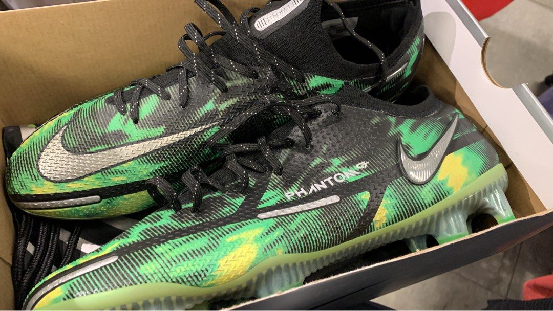 Nike Phantom GT2 Elite SW FG, Sports Equipment, Sports & Games, Racket ...