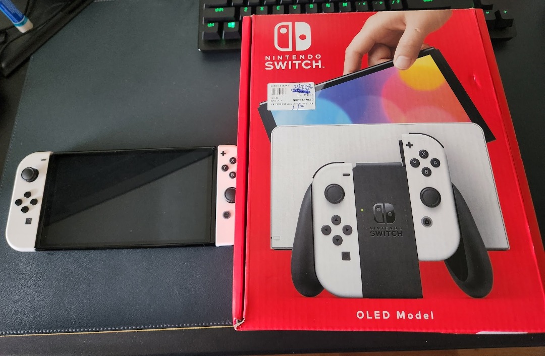 Nintendo Switch OLED black and white version, Video Gaming, Video Game ...