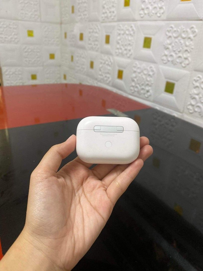 Original Airpods Pro Magsafe Compatible CHARGING CASE ONLY, Audio ...