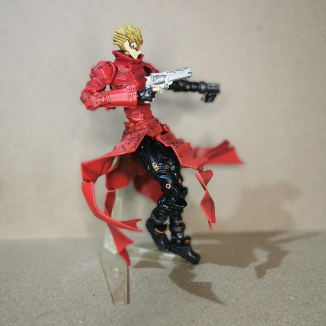 Revoltech 91 Vash the Stampede TRIGUN, Hobbies & Toys, Toys & Games on ...