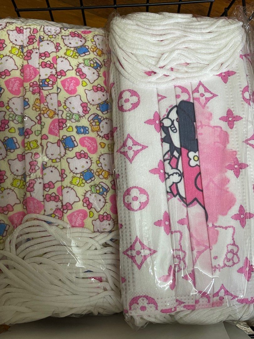 Sanrio hello kitty & kuromi surgical masks, Health & Nutrition, Face ...