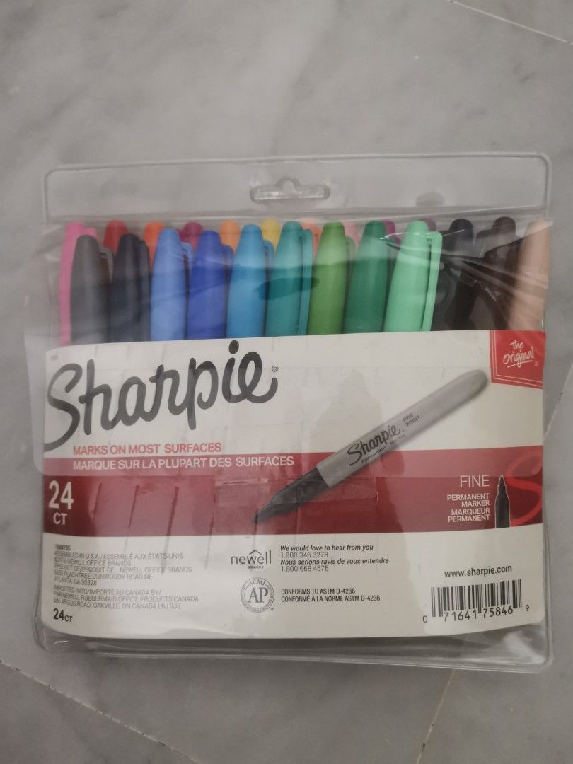 Sharpie Markers 24 pc, fine point, Hobbies & Toys, Stationery & Craft ...