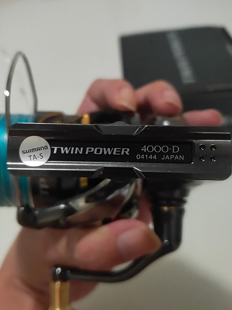 Shimano 20 Twin Power 4000, Sports Equipment, Fishing on Carousell