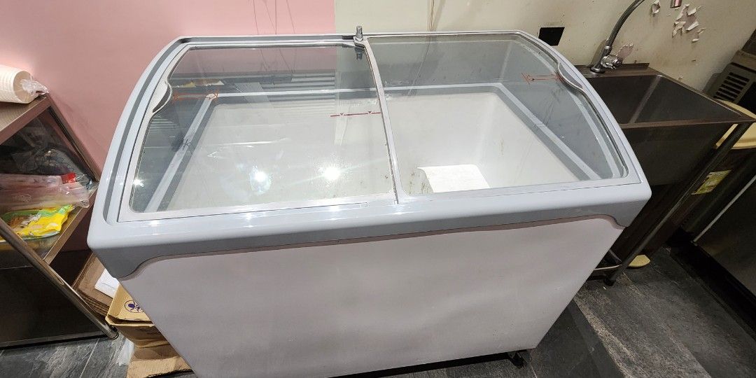 Sliding Chest Freezer/ Chiller (350L), TV & Home Appliances, Kitchen ...