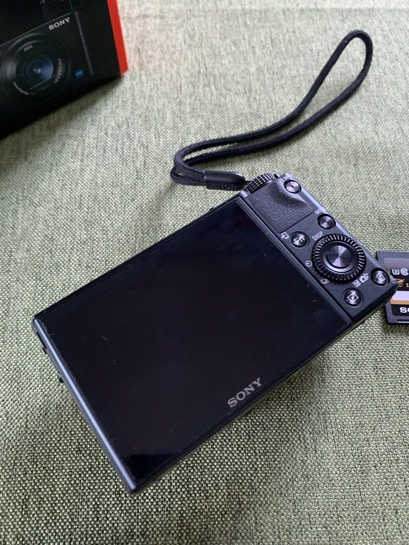 Sony RX100V RX100 M5, Photography, Cameras on Carousell