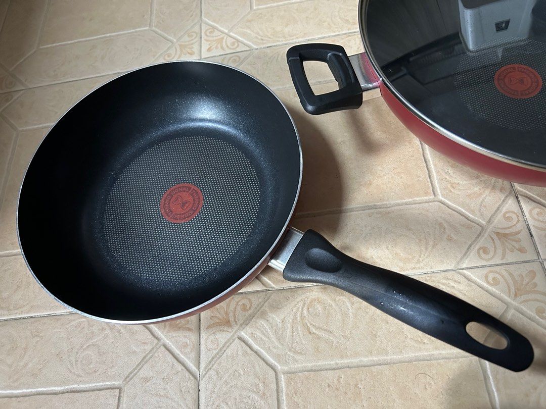 Tefal Frying Pan 26cm and wok pan 32cm with lid, Furniture & Home Living, Kitchenware ...
