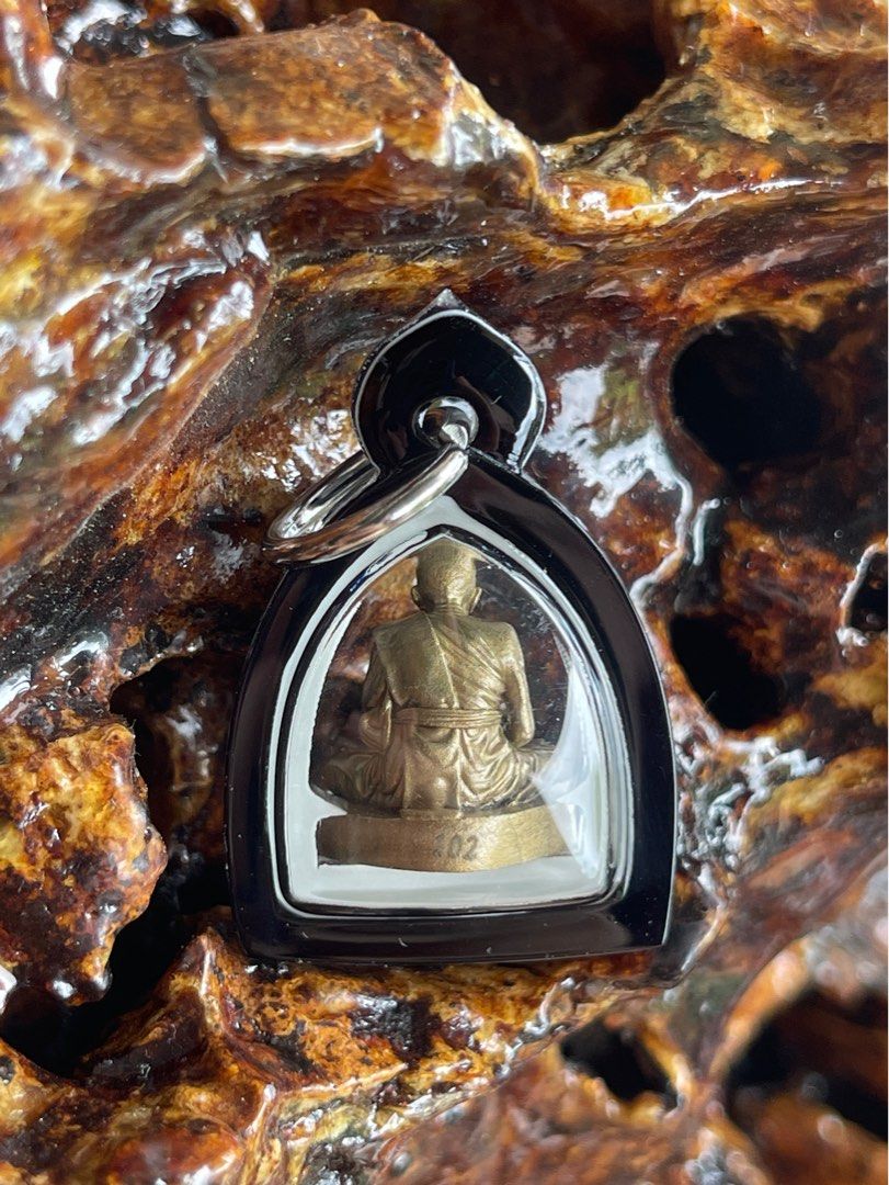 Thai Amulets @Lp Thuat Loop Lor, Hobbies & Toys, Memorabilia ...