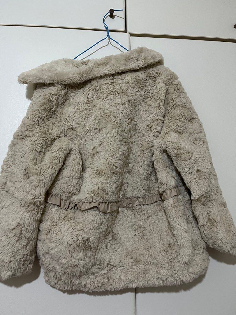 Thick Furry Coat, Women's Fashion, Coats, Jackets and Outerwear on ...