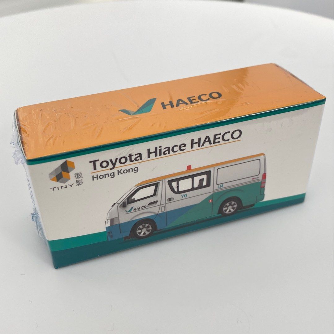 Tiny x HAECO Toyota Hiace 豐田 香港飛機工程機場客貨車 模型貨車, 興趣及遊戲, 玩具 & 遊戲類 - Carousell