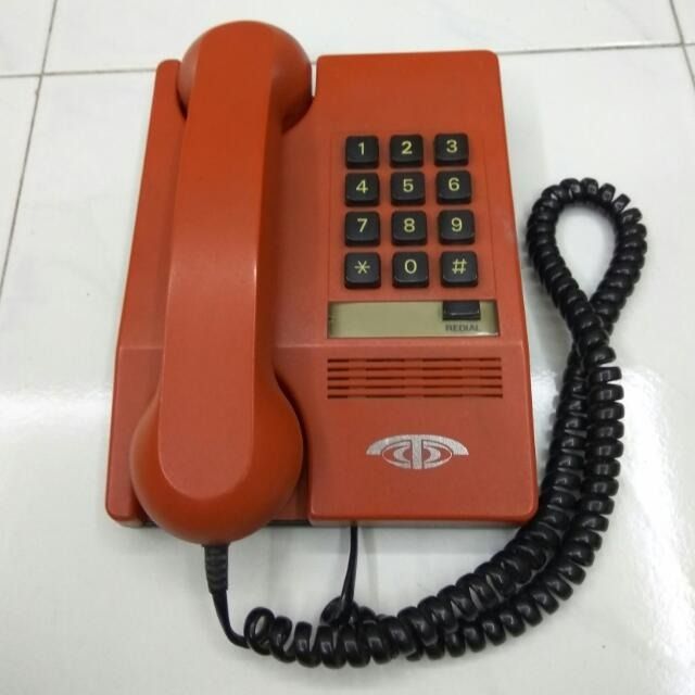 Vintage Retro Antique 1981 Telecom Push Button Line Telephone Readily ...