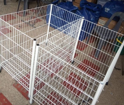 UKAY UKAY MOVABLE RACK WITH LOCK, Furniture & Home Living, Home ...