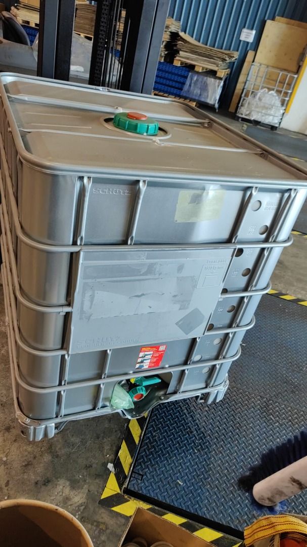 USED IBC Tank, Everything Else on Carousell
