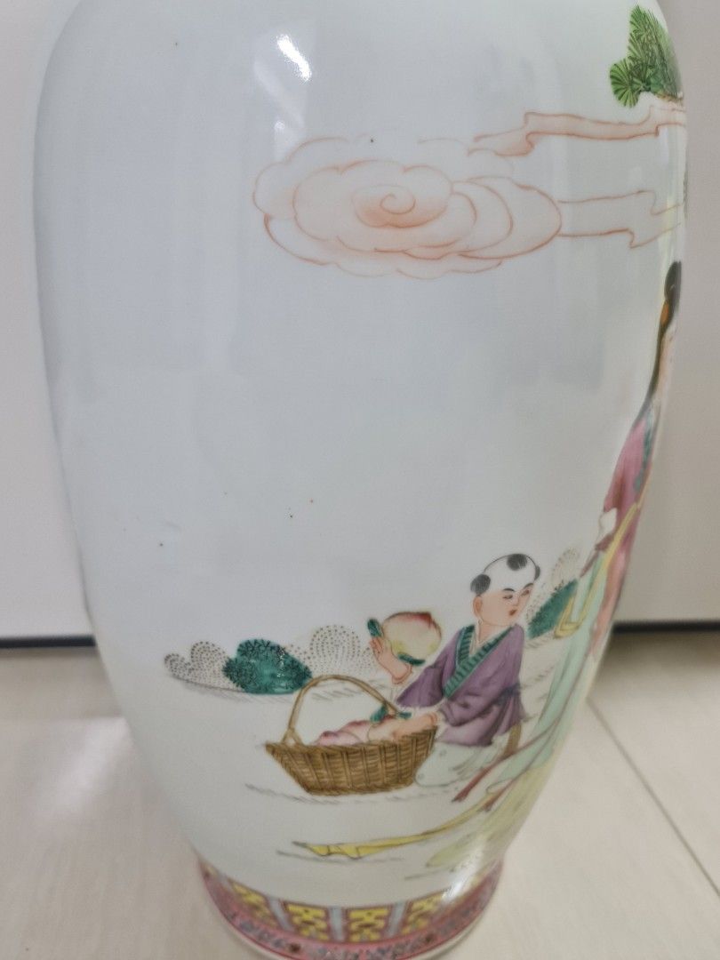 Vintage Hand Painted Shou Xing Gong Porcelain Vase, Hobbies & Toys ...