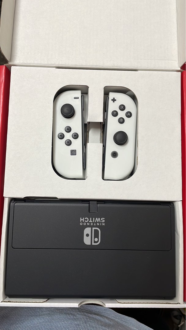 White color Nintendo OLED, Video Gaming, Video Game Consoles, Nintendo ...
