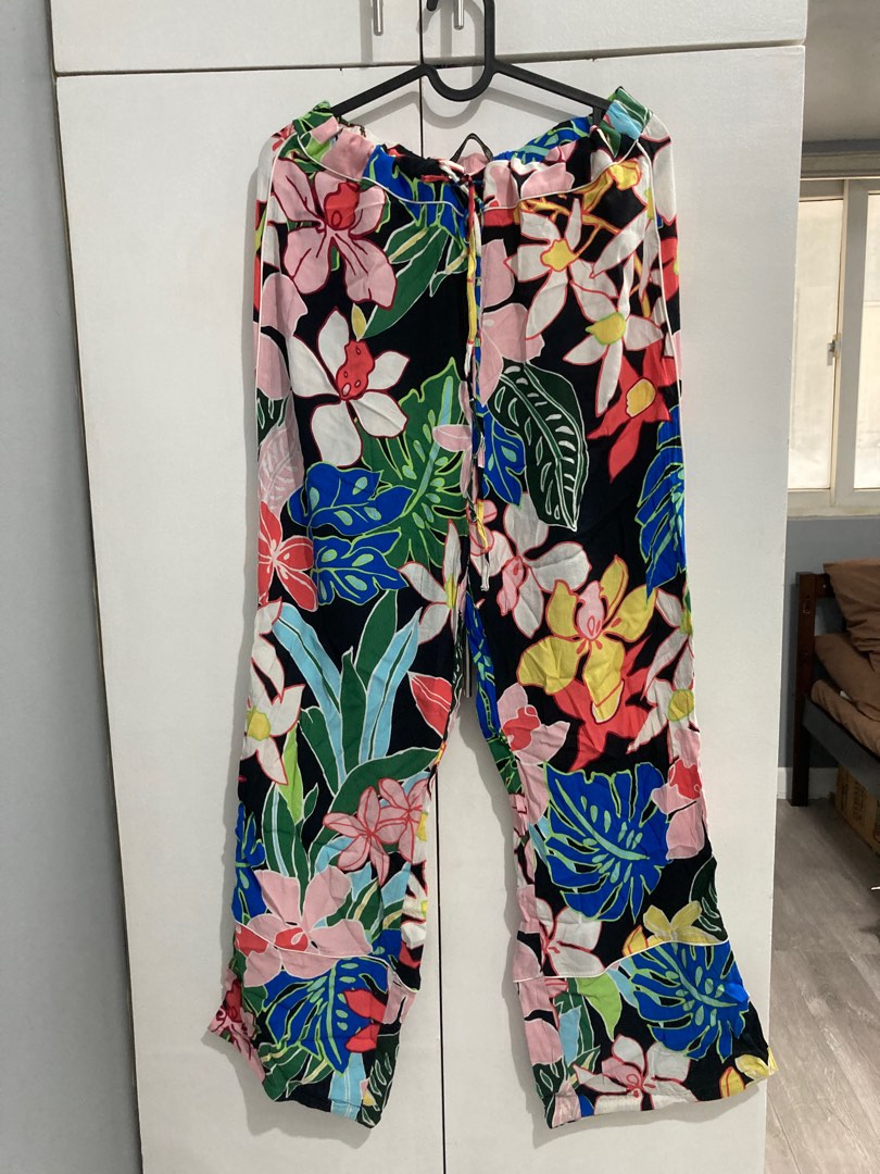 Zara Bell bottom, Women's Fashion, Bottoms, Other Bottoms on Carousell