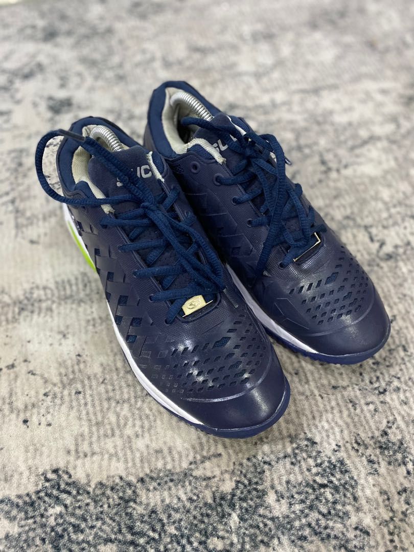 Badminton Shoes SUCL Brand, Men's Fashion, Footwear, Sneakers on Carousell