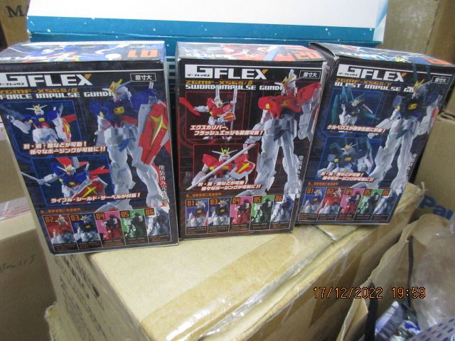 Bandai萬代機動戰士高達特種 命運Gundam GFlex Final Phase系列 一套18盒渣古 Zaku Gunner 曉 脈衝 ...