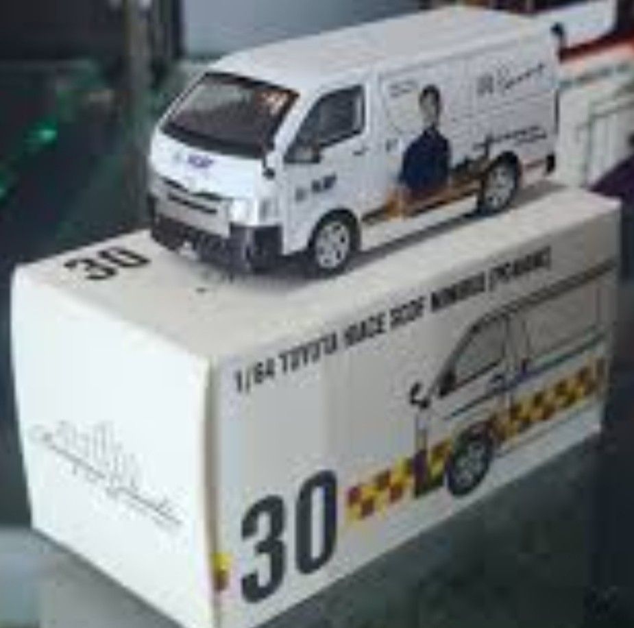 BN Toyota Hiace Ninja Van / SCDF minibus by Masterpiece Collectibles ...