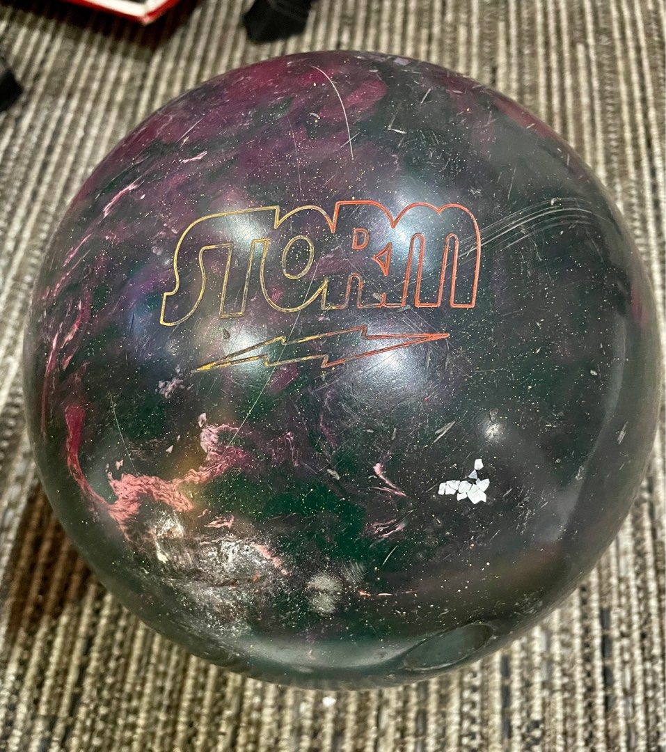 Bowling Balls 16 lbs, Sports Equipment, Other Sports Equipment and ...