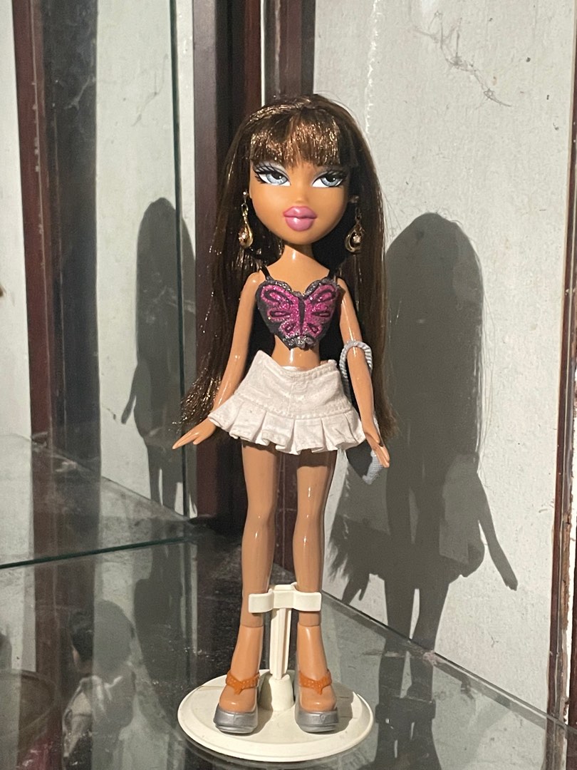 Bratz Secret Date Nevra, Hobbies & Toys, Toys & Games on Carousell