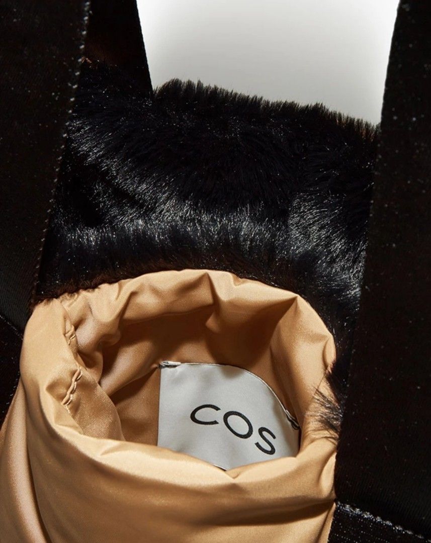 COS Reversible Faux Fur Padded Shopper Bag, Women's Fashion, Bags ...