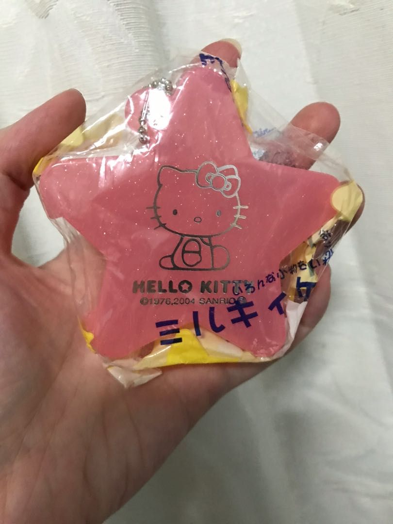 Hello Kitty pink star medication pill container, Health & Nutrition ...