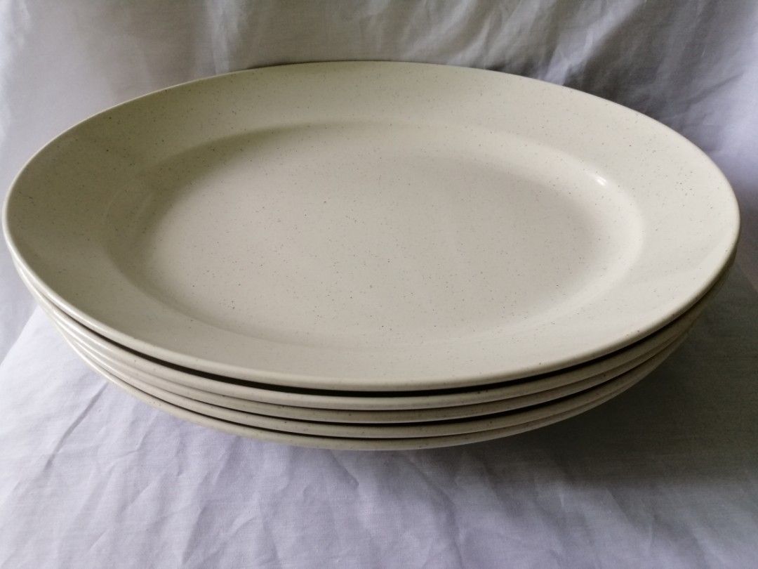 Hoover Melamine Plates 4612& 4614, Furniture & Home Living, Kitchenware ...