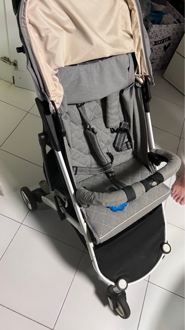 Looping Squizz stroller, Babies & Kids, Going Out, Strollers on Carousell