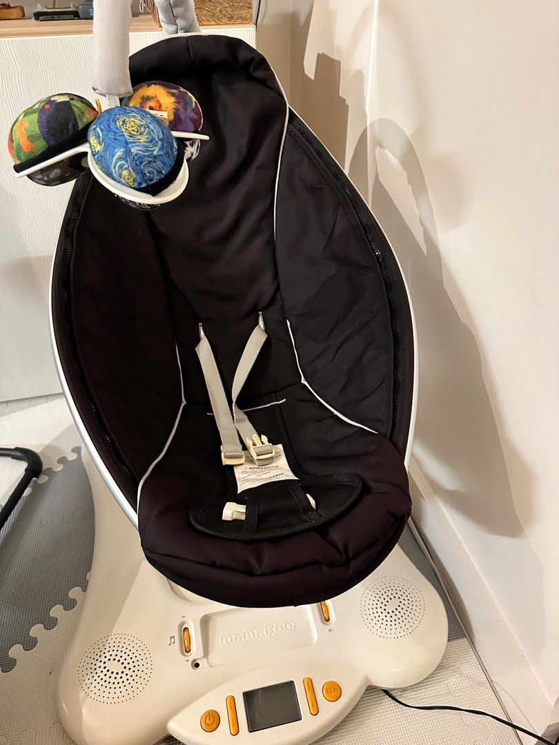 Mamaroo 4moms (old model), Babies & Kids, Infant Playtime on Carousell