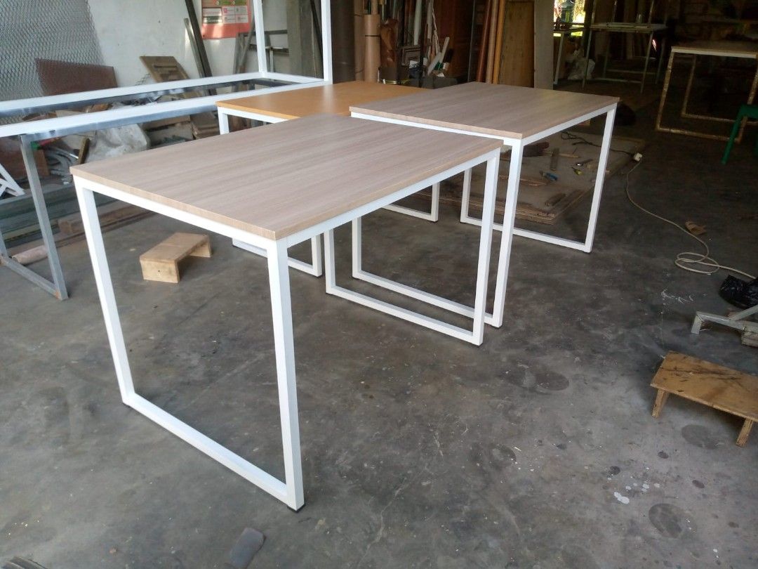 Meja kerja ukuran 90 x60*70, Perabotan Rumah di Carousell
