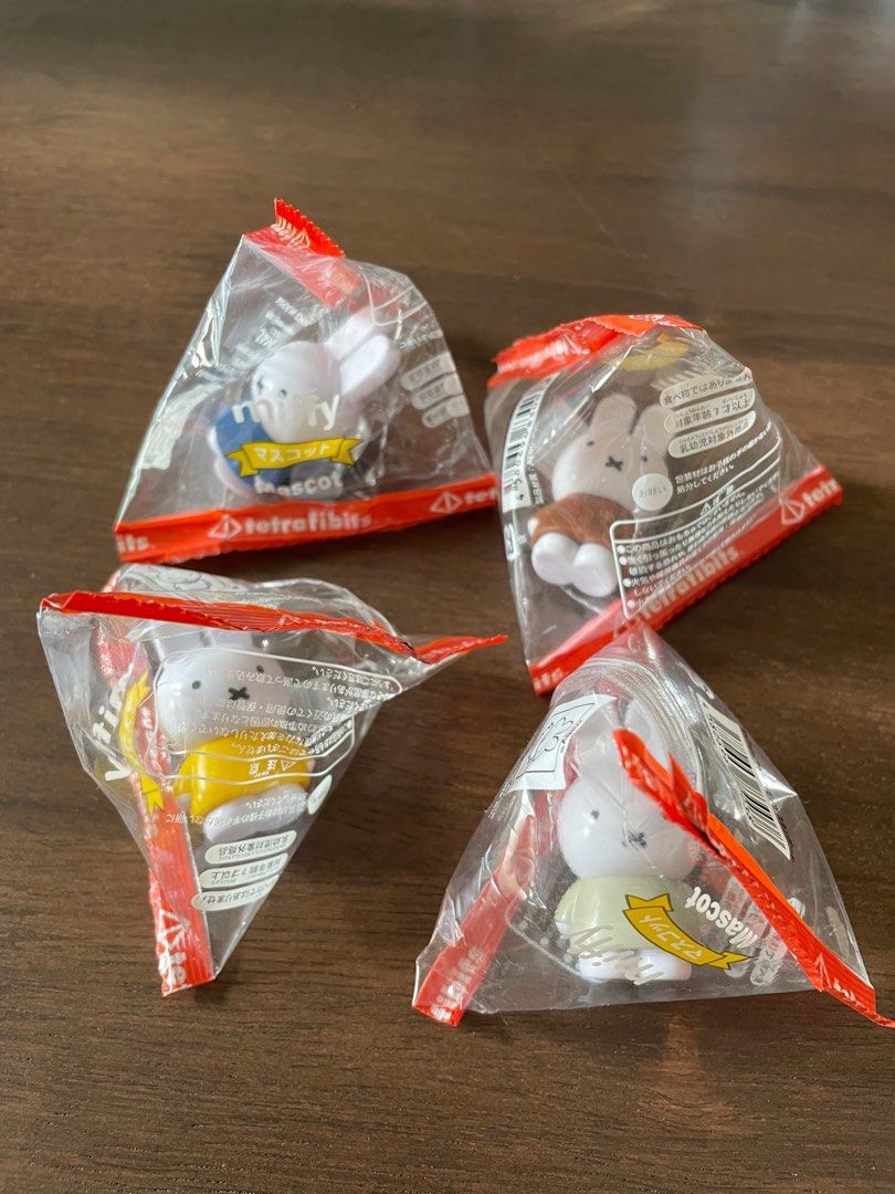 Miffy Mini Figure $10@, 興趣及遊戲, 玩具 & 遊戲類 - Carousell