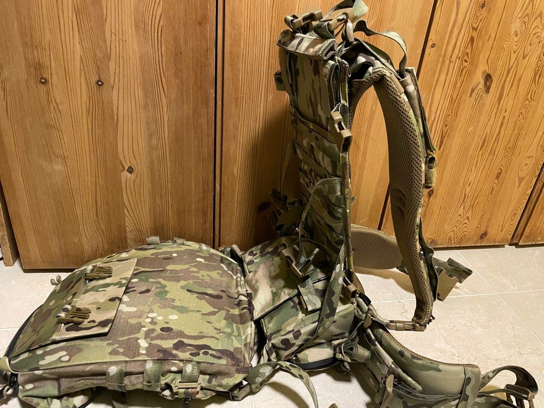 Mystery Ranch Thor iii Muliticam 美軍版背囊, 男裝, 袋, 背包 - Carousell