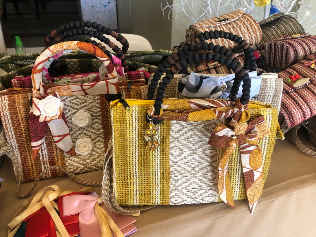 Native Abaca Bag, Women's Fashion, Bags & Wallets, Shoulder Bags on ...