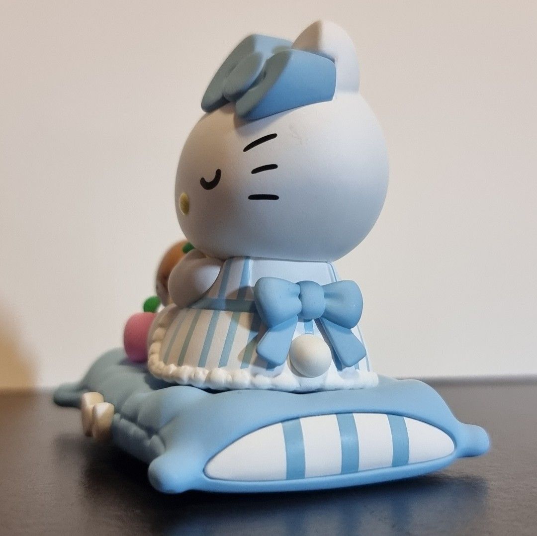 (NEW RELEASED) Sanrio Fall Asleep|Hello Kitty|popmart, Hobbies & Toys ...