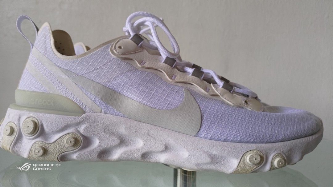 Nike react element Triple White, Men's Fashion, Footwear, Sneakers on ...
