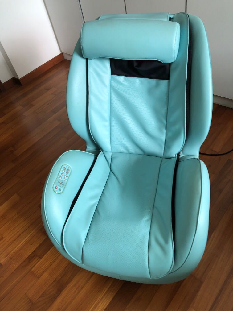 Osim Massage Chair uDivine Mini, Health & Nutrition, Massage Devices on ...