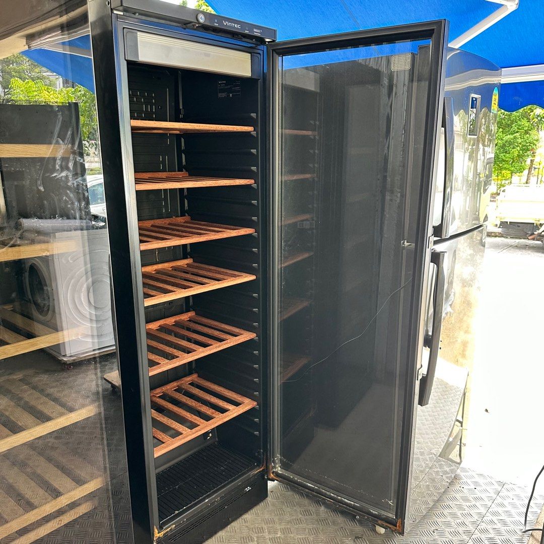 MUST BUY! Vintec 120 Bottles Wine Chiller V160SGb (92667), TV & Home ...