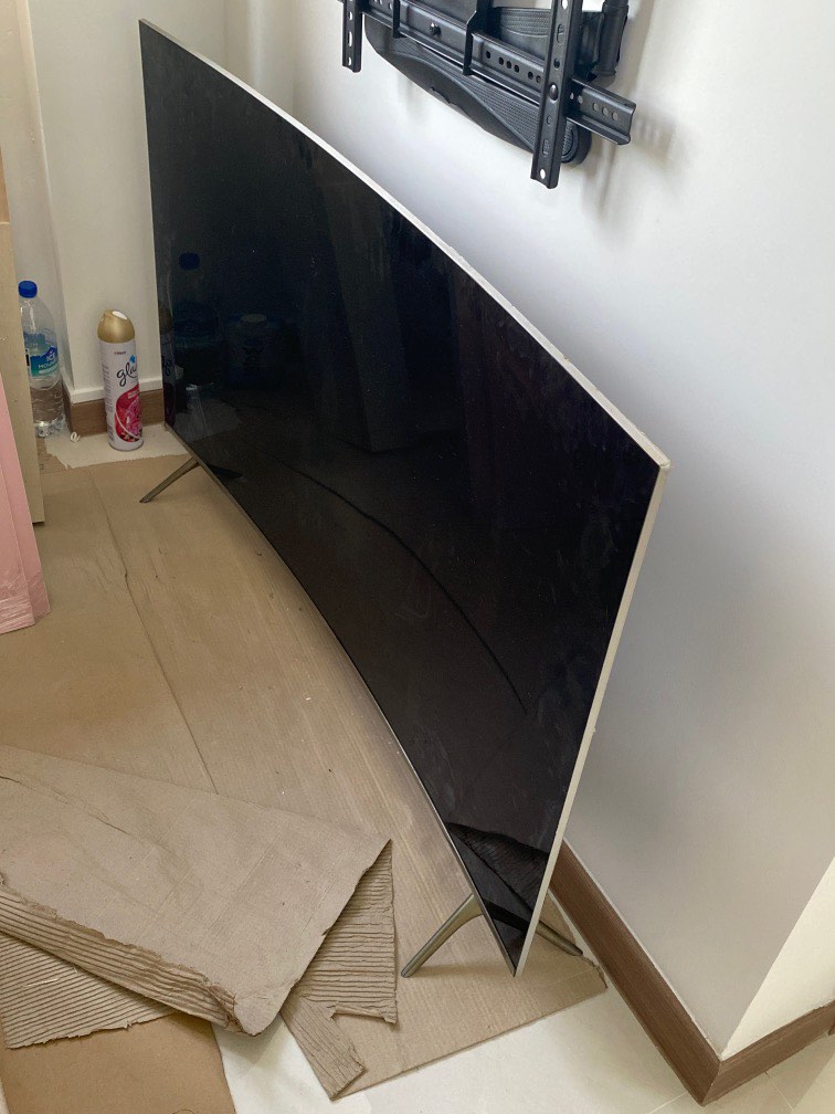 Samsung 55” Curved Screen TV for sale, TV & Home Appliances, TV ...