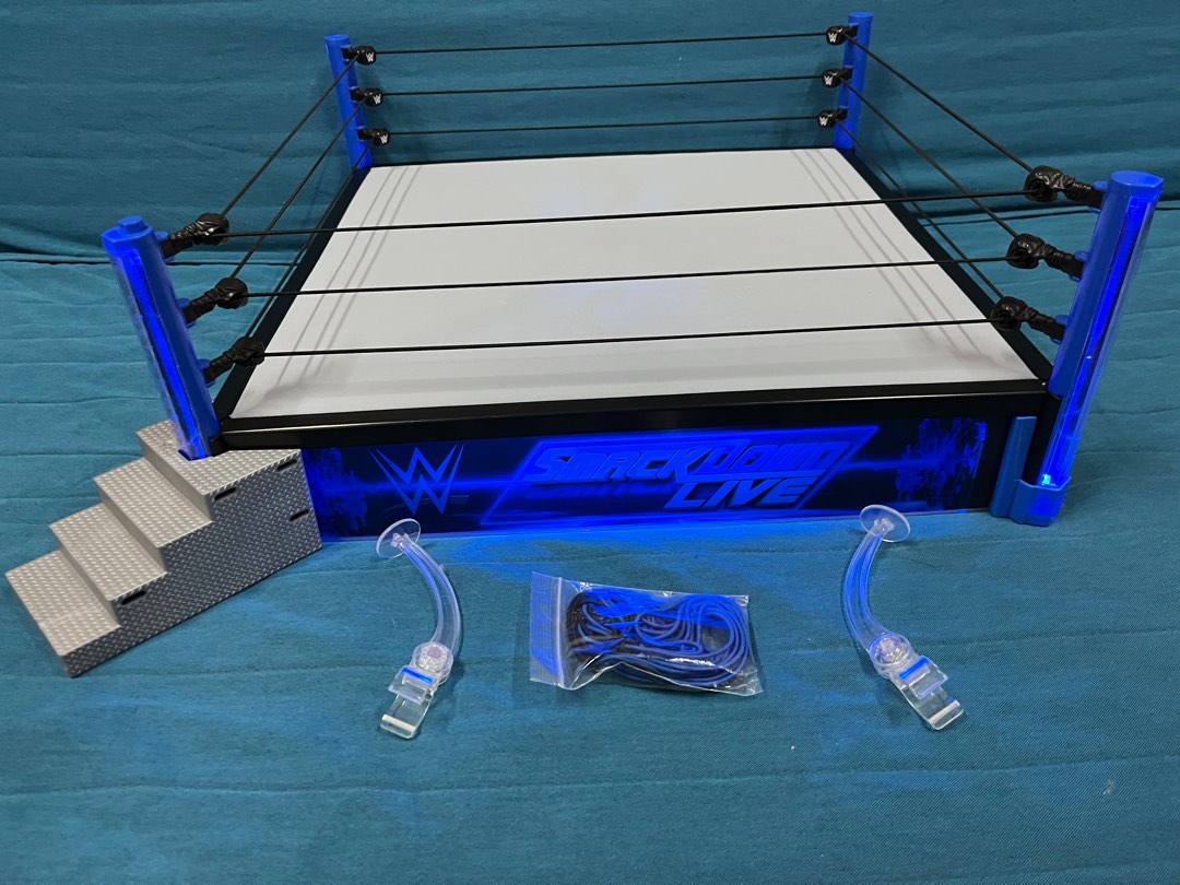 Smackdown Live WWE Elite Scale Wrestling Ring, 興趣及遊戲, 玩具 & 遊戲類 - Carousell