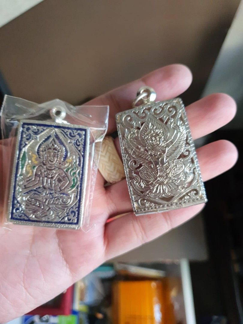 Somdej casing 30 percent silver, Hobbies & Toys, Memorabilia ...