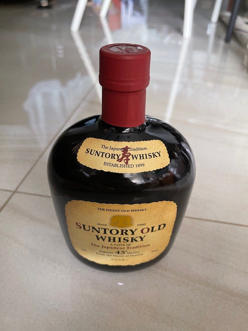 Suntory Old Whisky 700ml, Food & Drinks, Alcoholic Beverages on Carousell