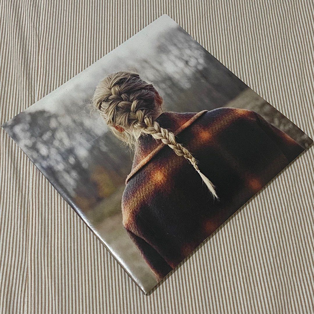 Taylor Swift Evermore (Target Exclusive), Hobbies & Toys, Music & Media ...