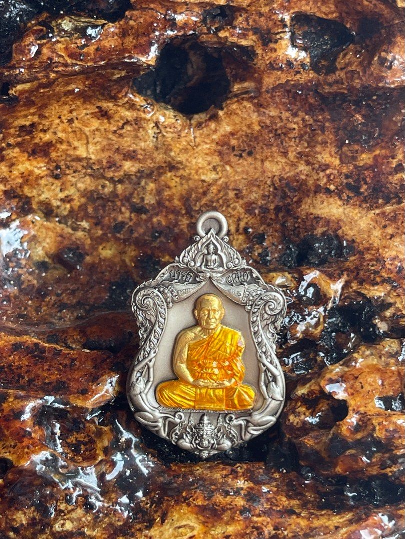 Thai Amulets @Lp Anan Sema Hanuman (Kamakan Set), Hobbies & Toys ...