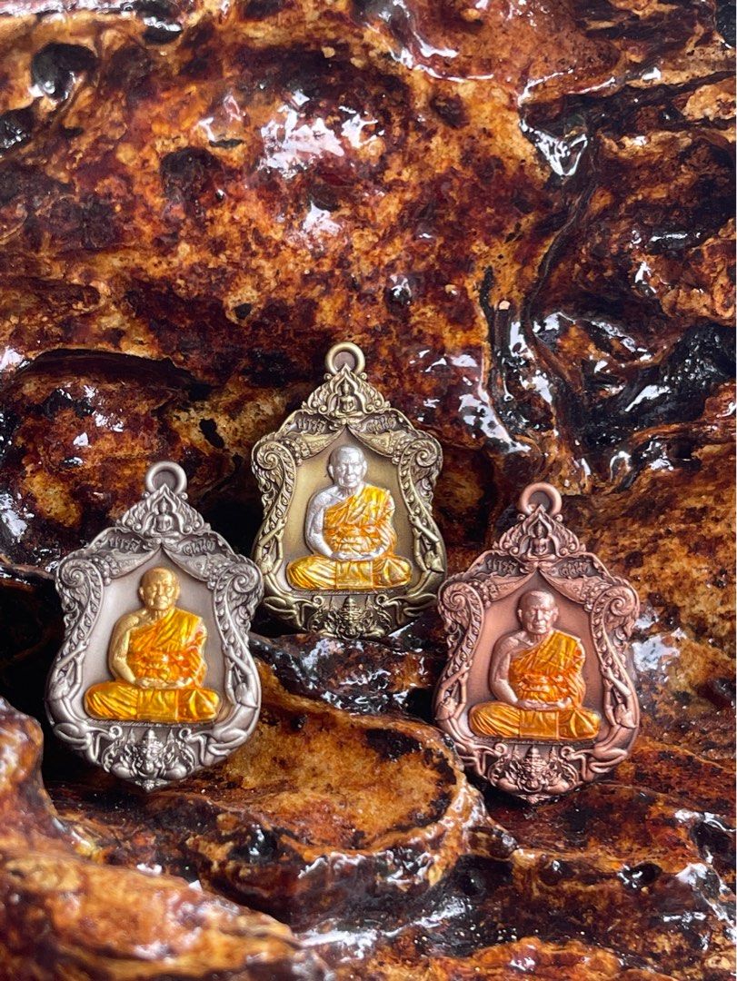 Thai Amulets @Lp Anan Sema Hanuman (Kamakan Set), Hobbies & Toys ...